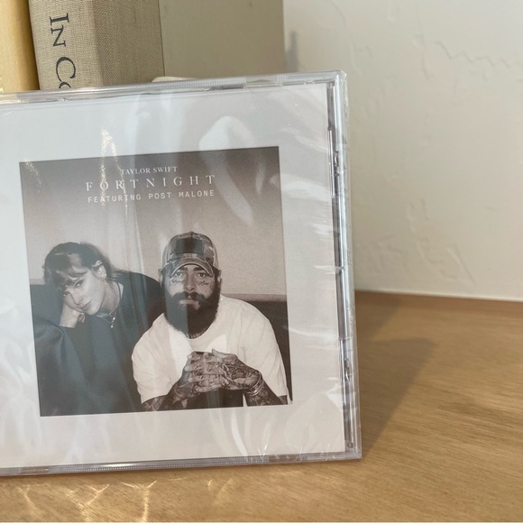 Taylor Swift | Media | Taylor Swift Fortnight Featuring Post Malone ...